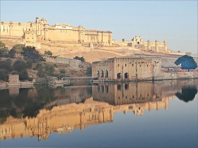 5 Must See Places in India’s Pink City of Jaipur