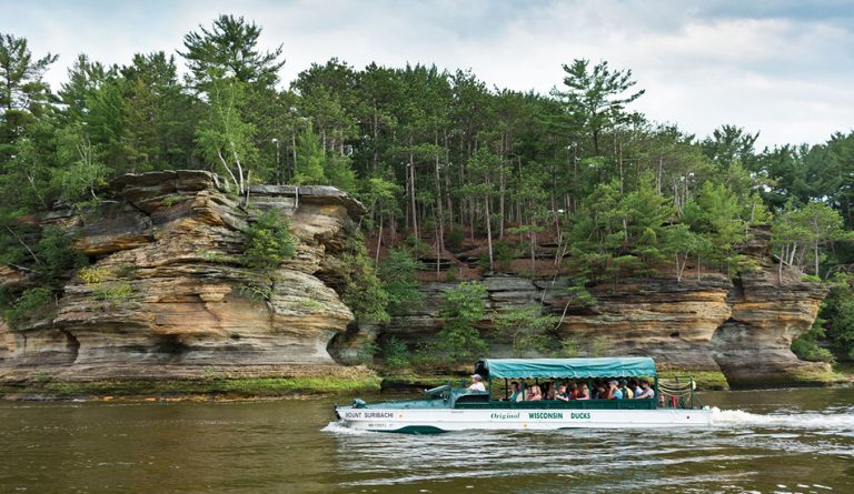 10 Top On-the-Water Outings in Wisconsin | Leisure Group Travel