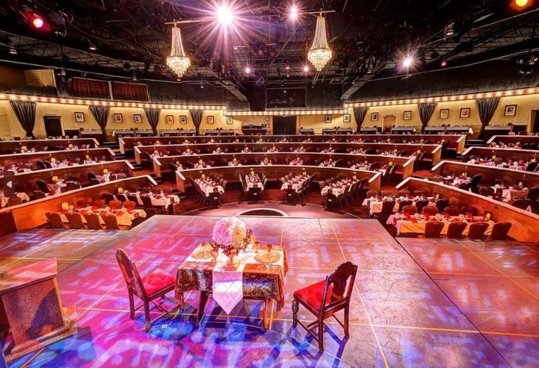 Beef and Boards Dinner Theatre in Indiana